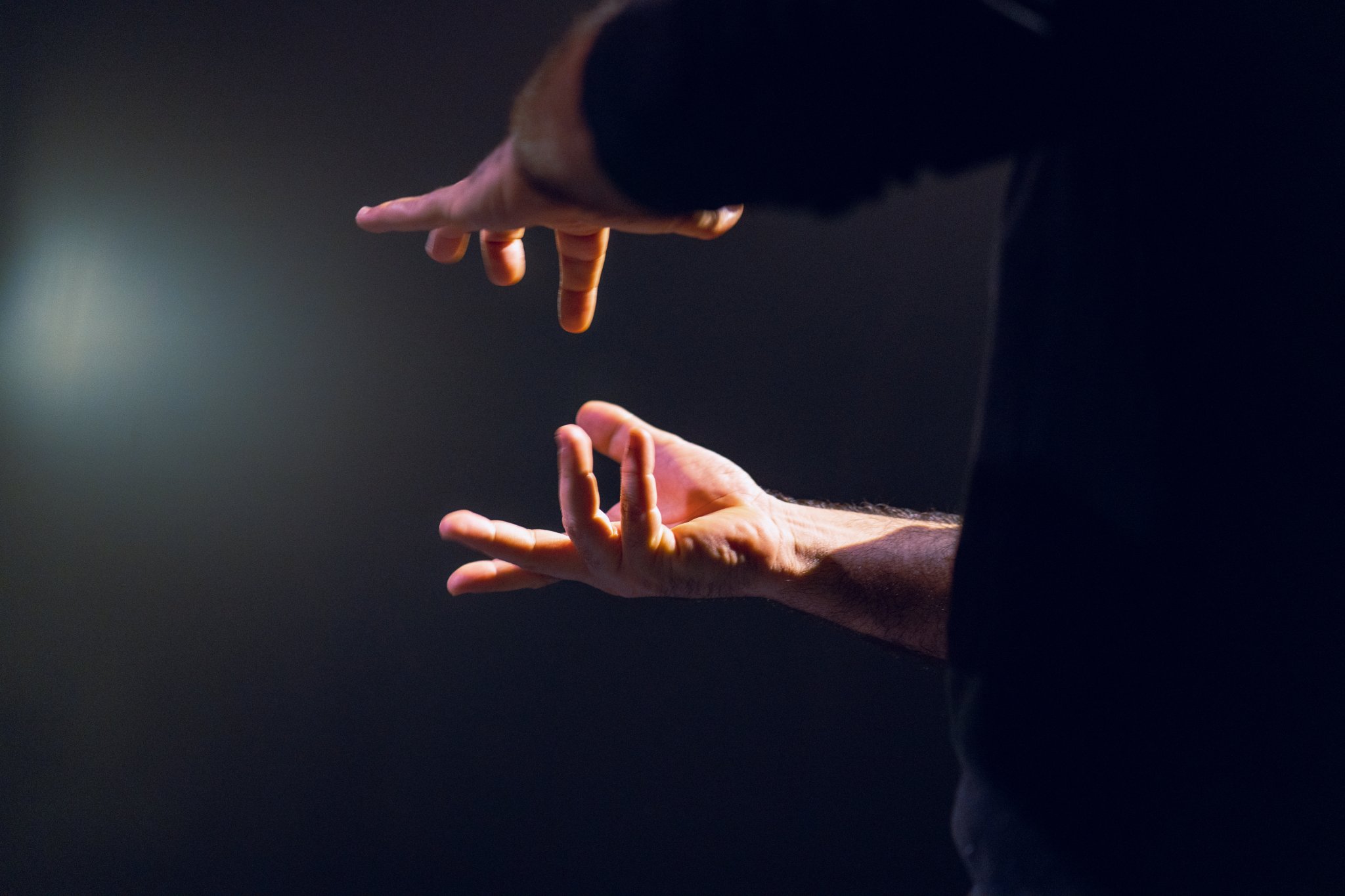 Kritik: Omar Rajeh: Dance is not for us | München | Die Deutsche Bühne